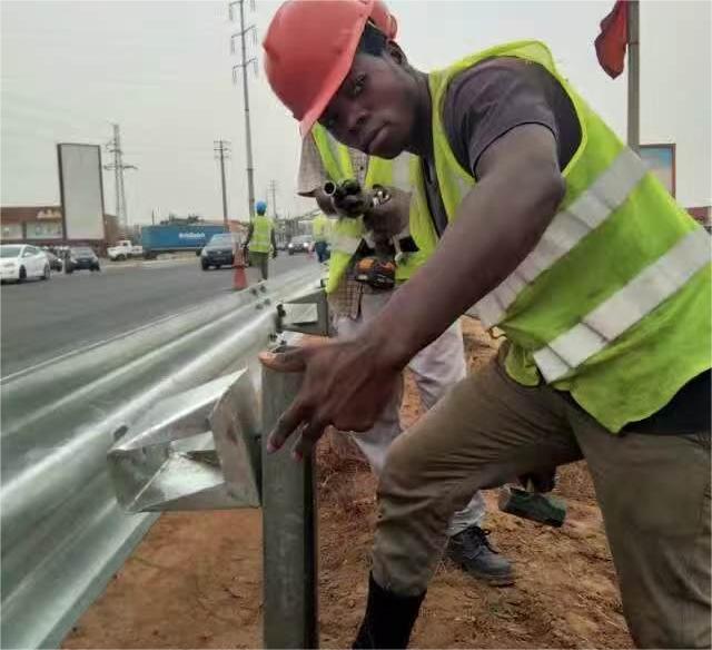 Angola highway guardrail installation - Guanxian Yunjie Traffic ...